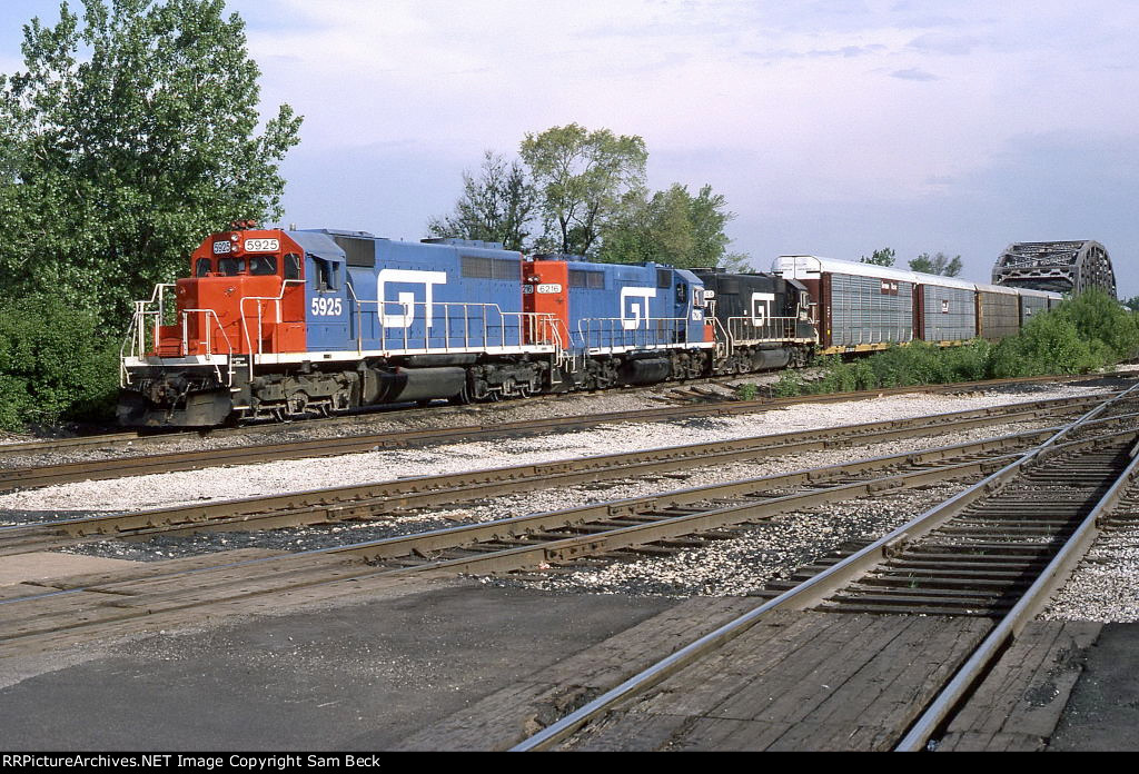 GTW 5925, 6216, and 5844